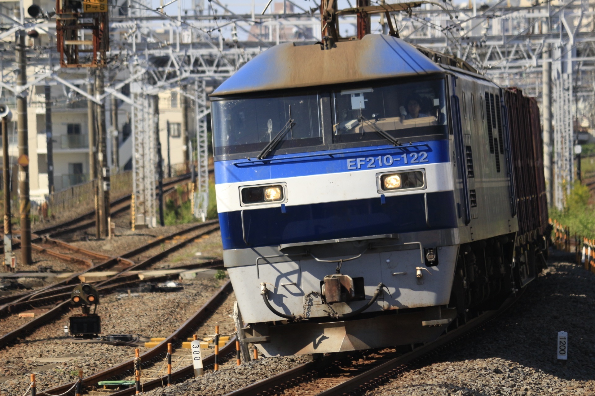 ’24年10月13日の馬橋周辺の貨物列車(その1): 変速ショック2
